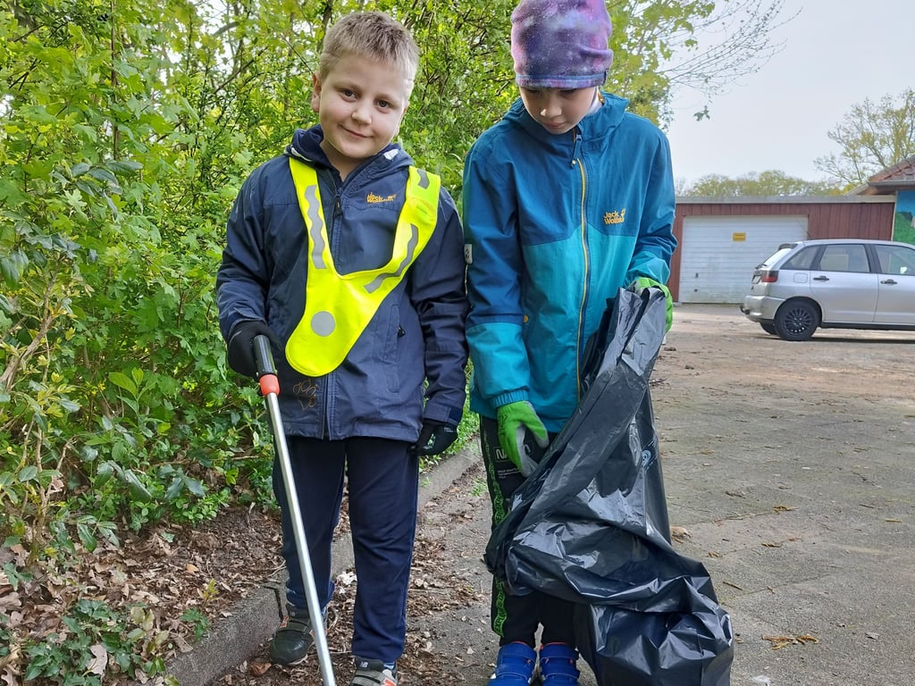 Espelkamp: 40 Freiwillige sammeln Müll