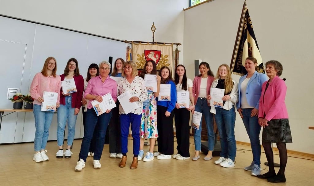 Stehende Ovationen für Jubilarin Ingrid Knetsch