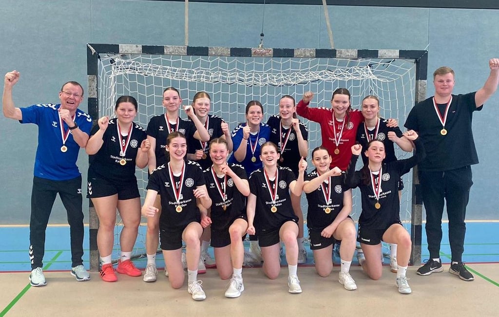 Weher A-Mädchen feiern das Double