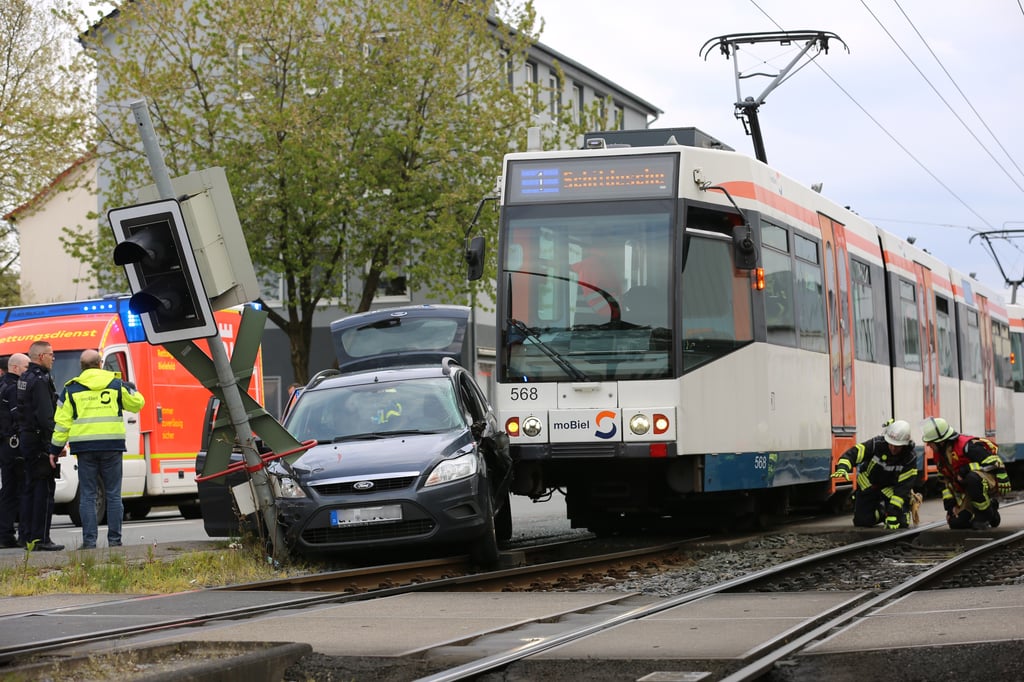 Bielefeld: Unfall mit Stadtbahn in Schildesche