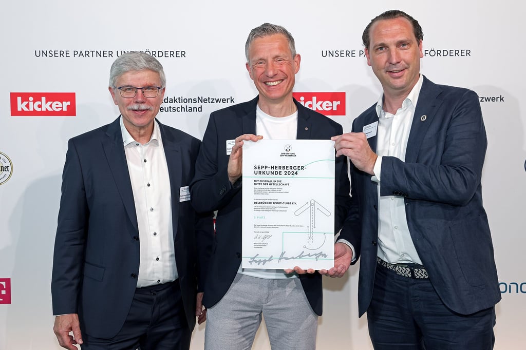 Delbrücker SC erhält Auszeichnung vom DFB