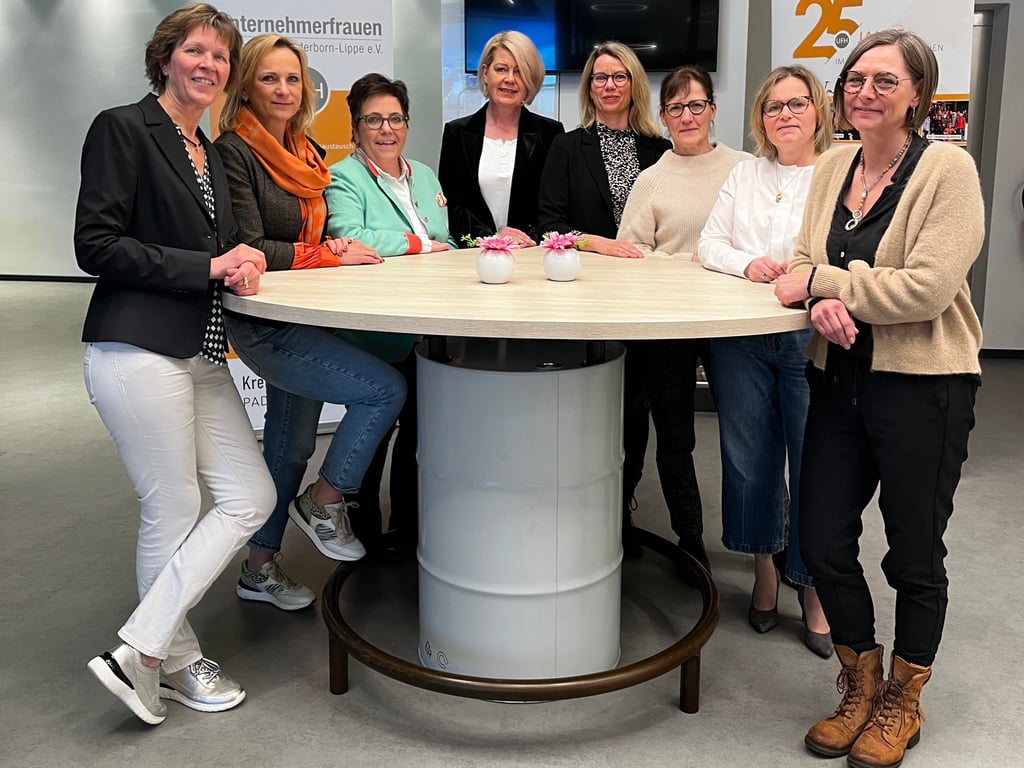 Paderborn: Unternehmerfrauen im Handwerk bestätigen Vorstand
