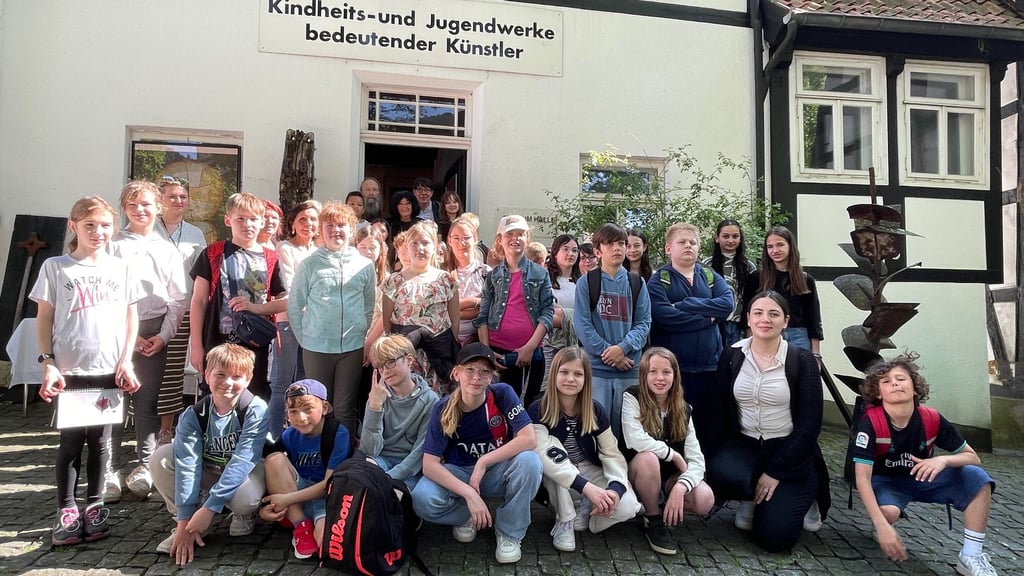 Schüler aus Dissen gestalten Kunstobjekt in Halle