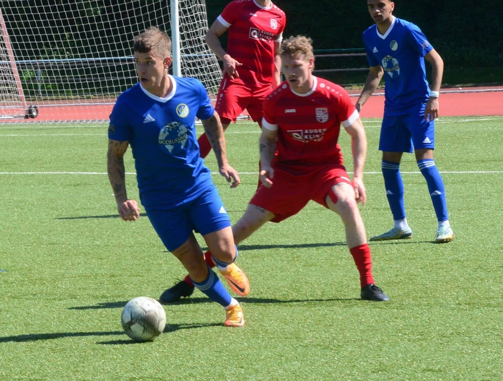 VfL Senden null, Christopher Behrendt drei