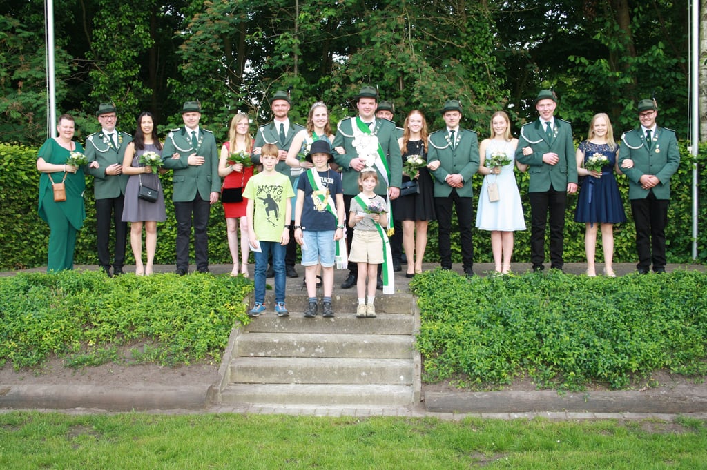 Feierliche Krönung von Luis Wonnemann