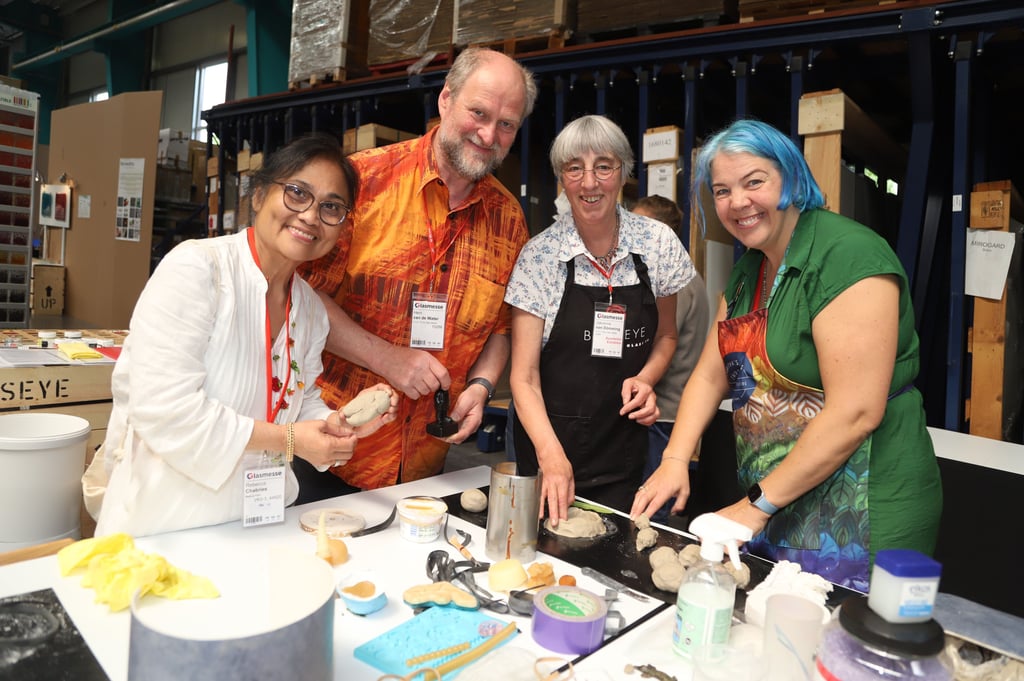 Schloß Holte-Stukenbrock: TGK-Glasmesse mit 32 Ausstellern