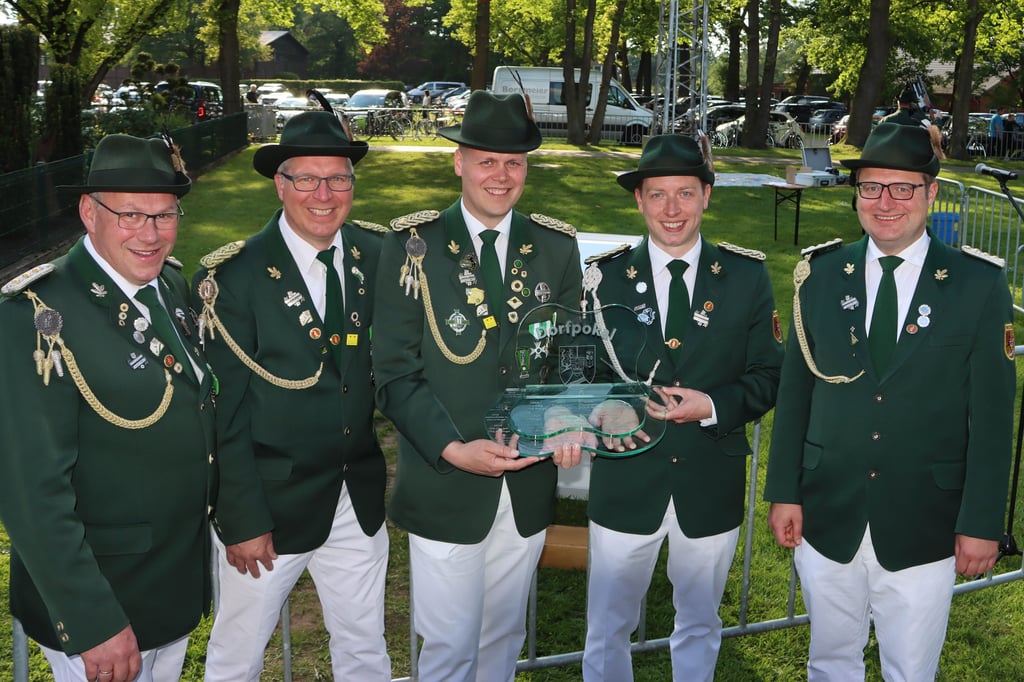 Delbrück: Die Sieger im Dorfpokalschießen in Westenholz verkündet