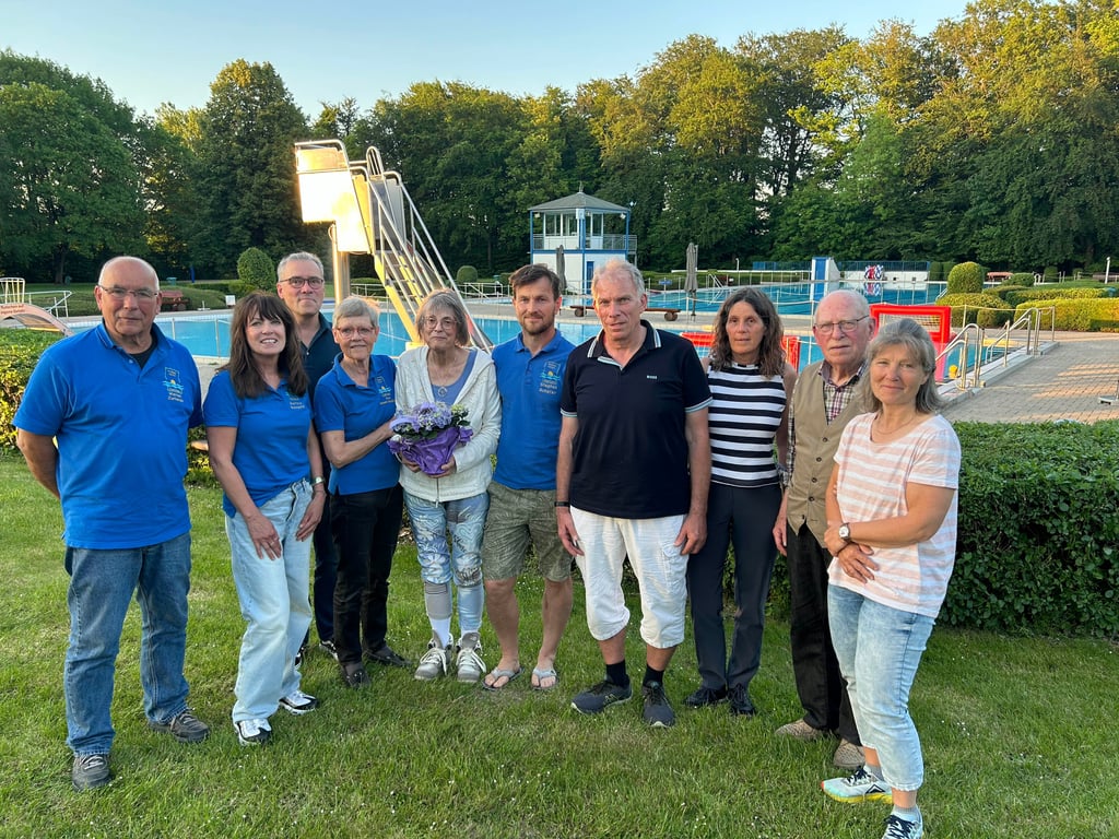 Herford: Freibadverein Elverdissen mit neuer Vorsitzenden