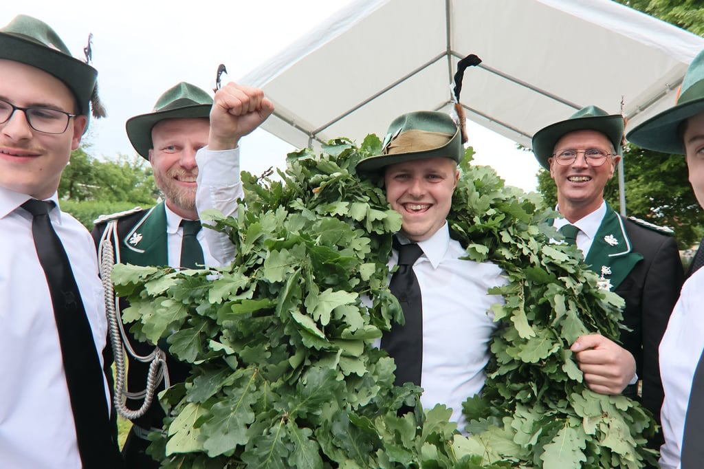 Der Adler wehrte sich heftig
