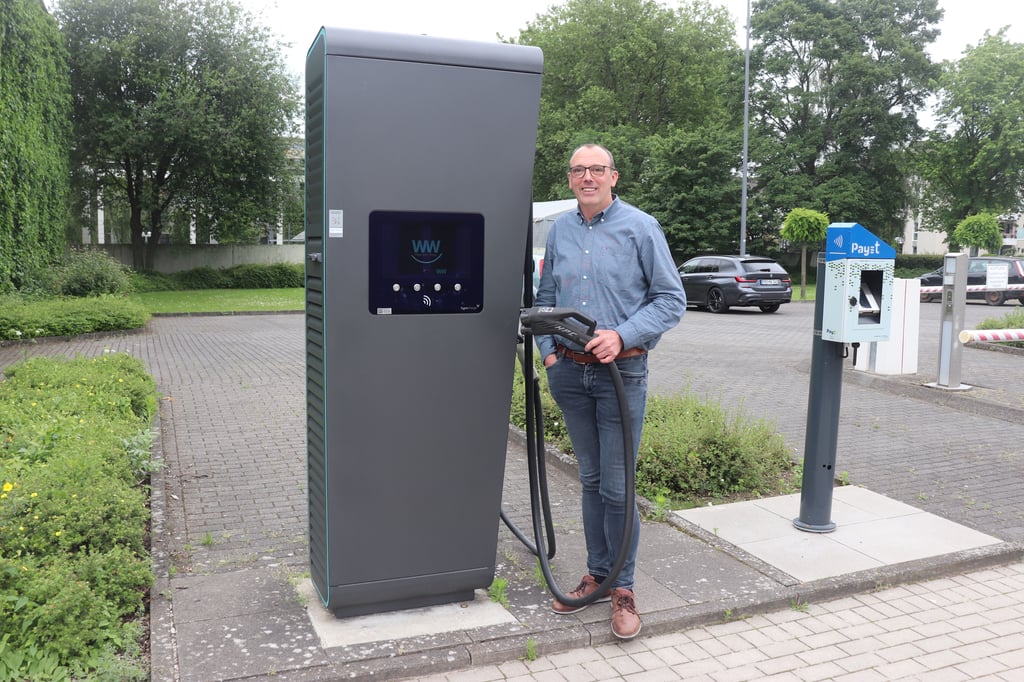Paderborn: Westfalen-Weser-Tochter baut „400 Ladepunkte pro Jahr“