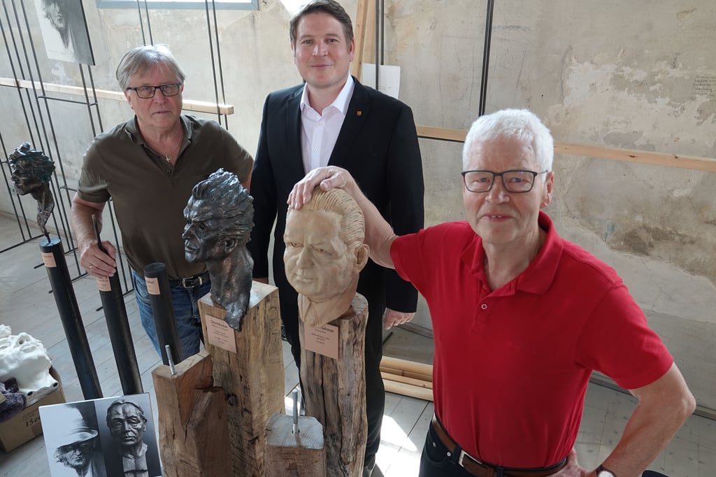 Borgentreich: Ausstellung „Köpfe +“ - Kunst in der ehemaligen Synagoge ...