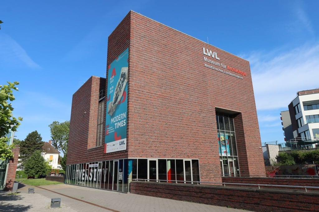 Sonderausstellungen der LWL-Museen: Natur, Technik und Geheimbünde