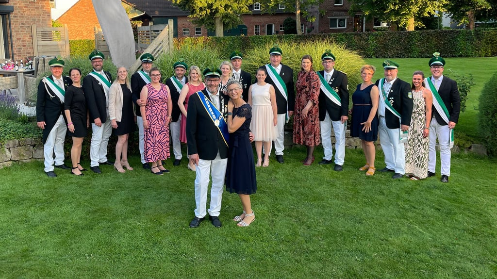 Upsprunge: Das Schützenfest-Programm und Fotos der Jubelpaare