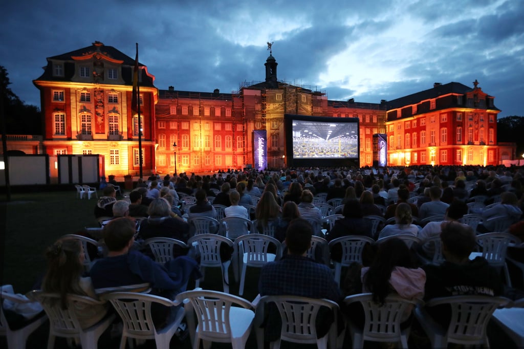 Film ab, wenn es dunkel wird ...