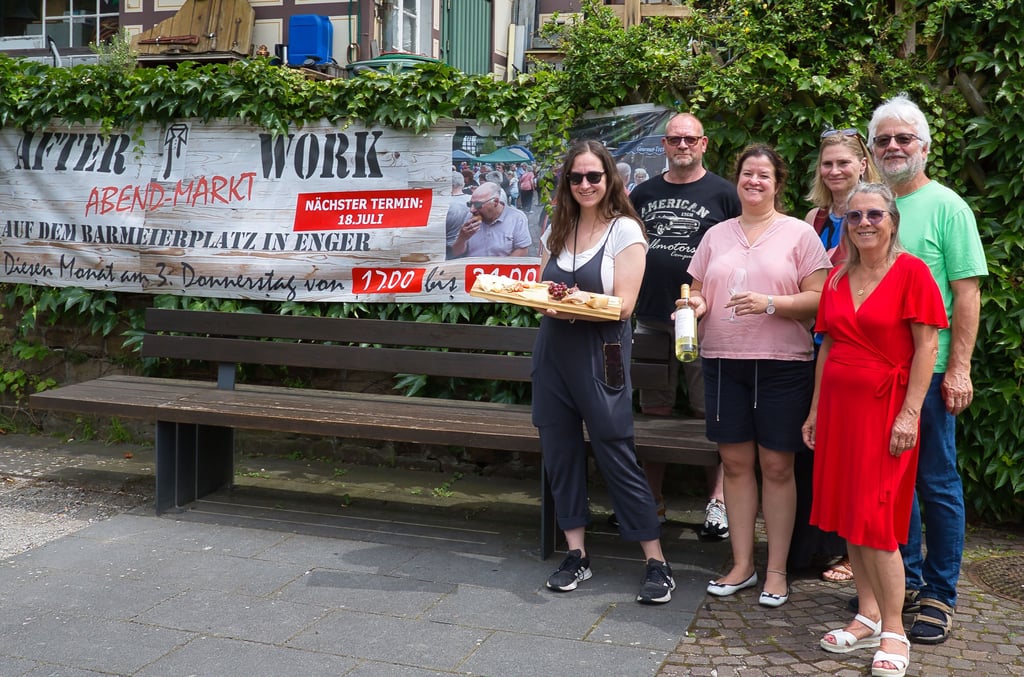 Enger: Schmausen und Klönen beim zweiten Abendmarkt