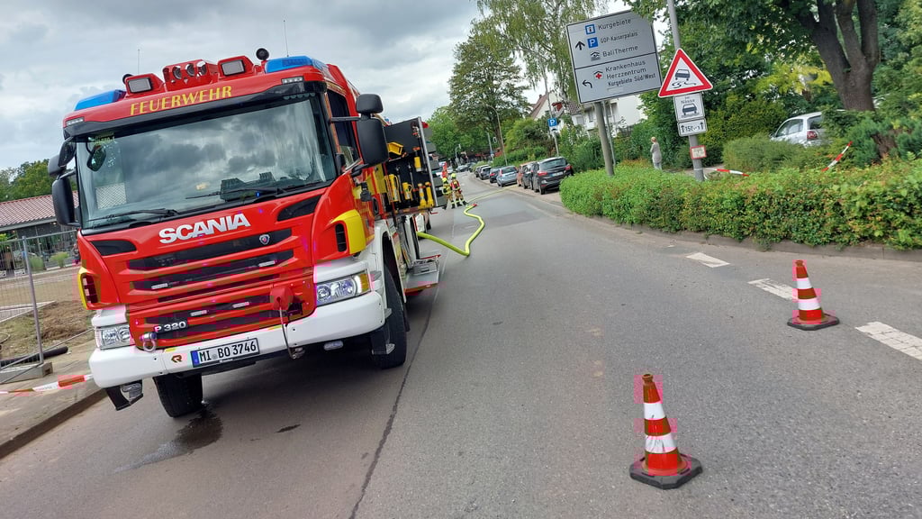 Bad Oeynhausen: Bagger beschädigt Gasleitung an der Detmolder Straße