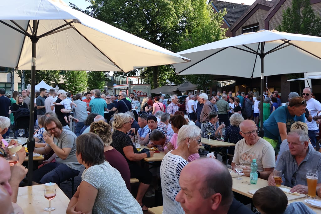 Enger: So war der zweite Abendmarkt auf dem Barmeierplatz