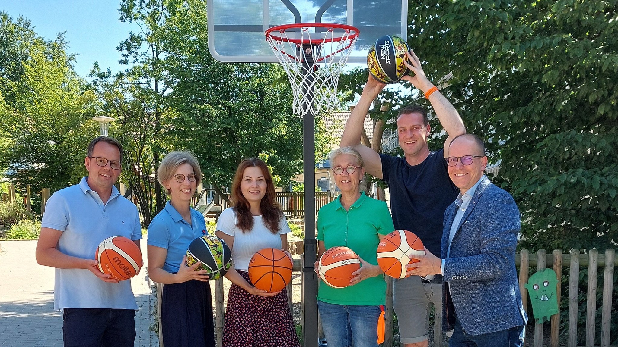 Steinheim: Basketballkorb für die Gemeinschaftsgrundschule