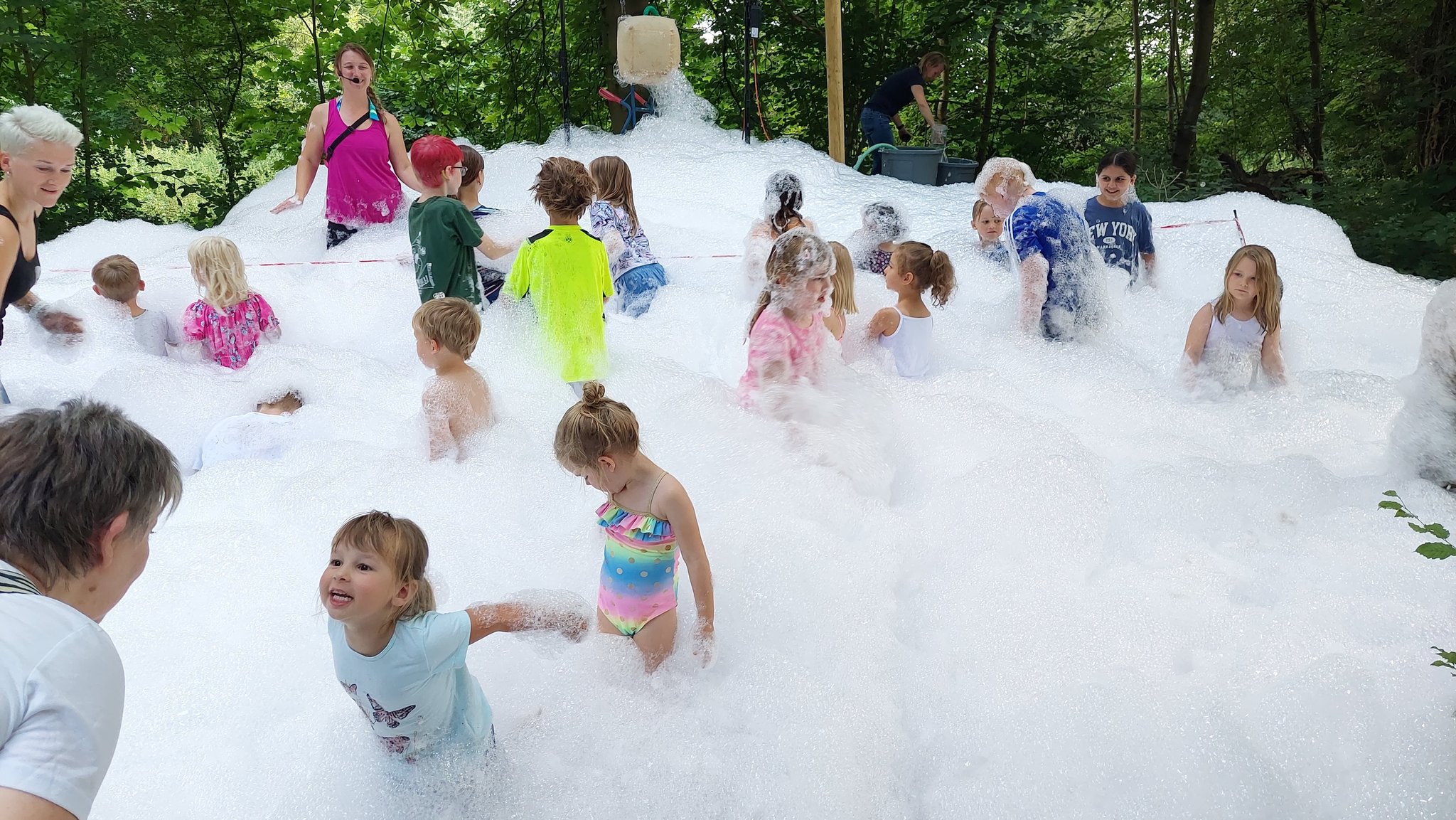 Schaumparty erweist sich als echter Hit