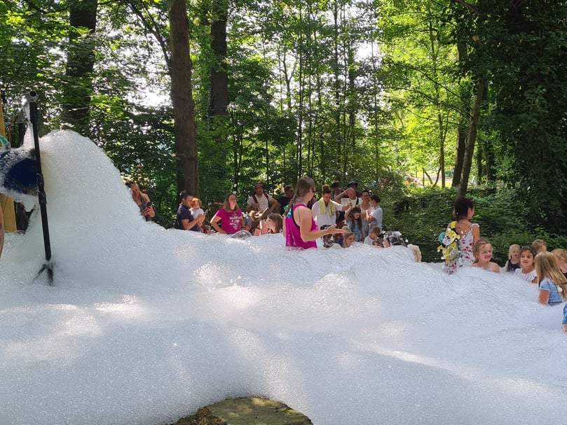 Schaumparty erweist sich als echter Hit