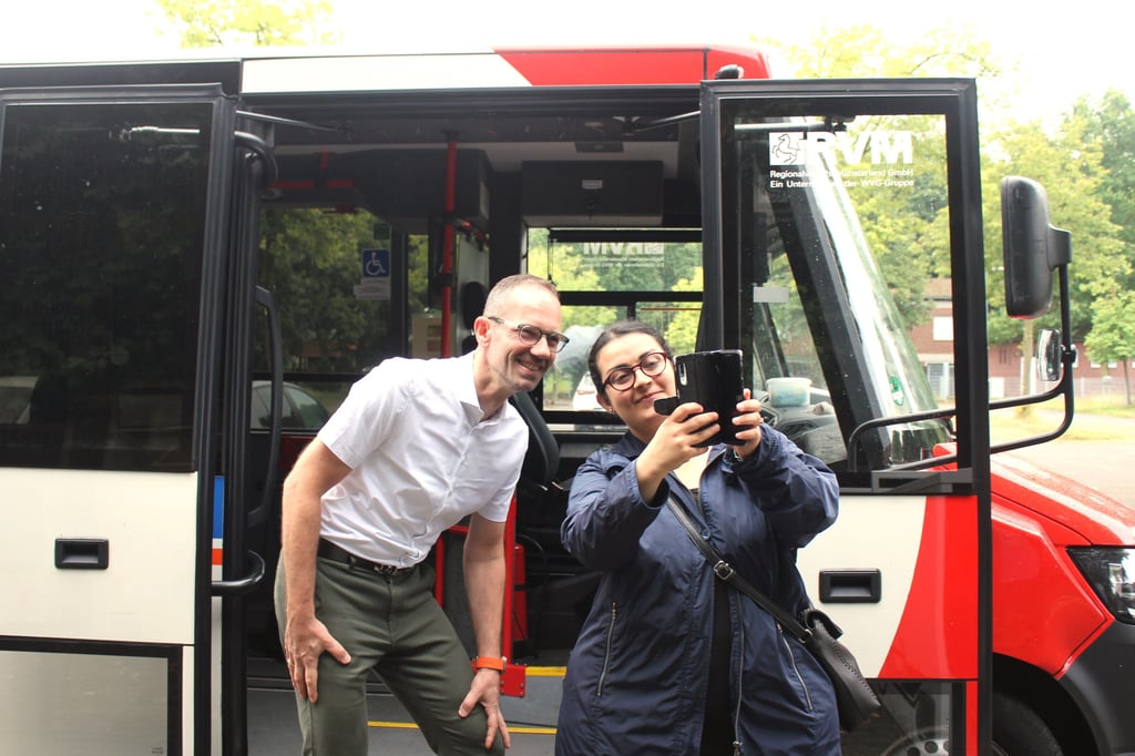 Lüdinghausens Bürgermeister Ansgar Mertens fährt den Bürgerbus