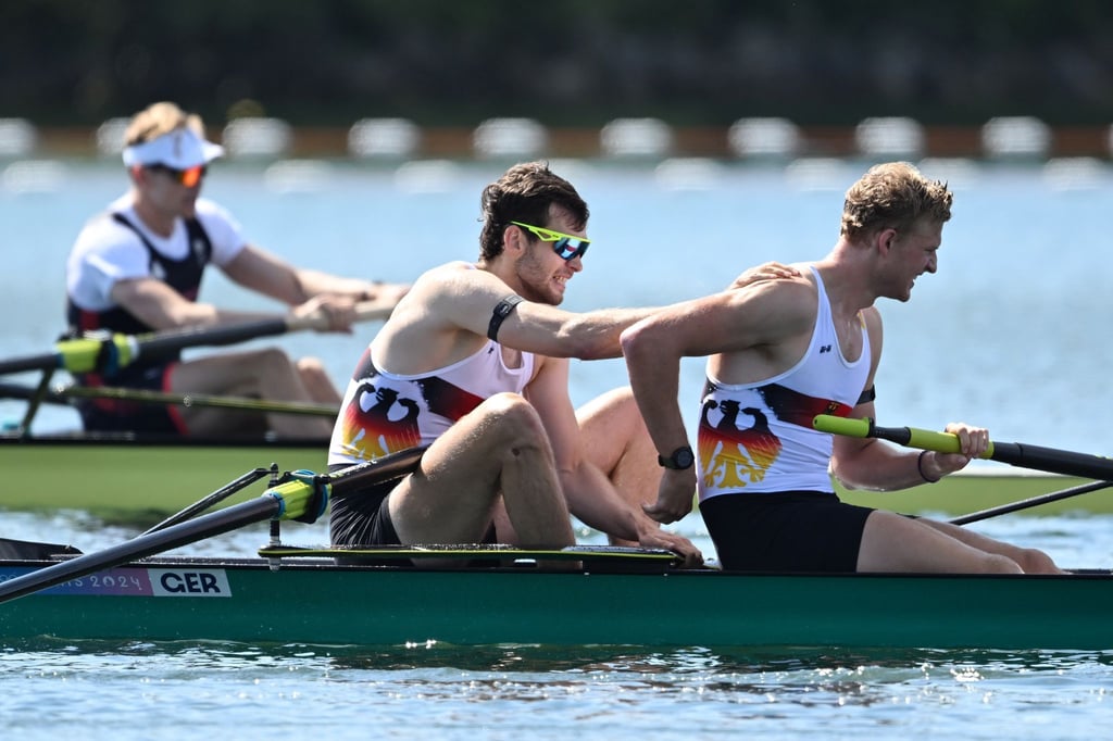 Alle deutschen Ruderboote weiter im Rennen