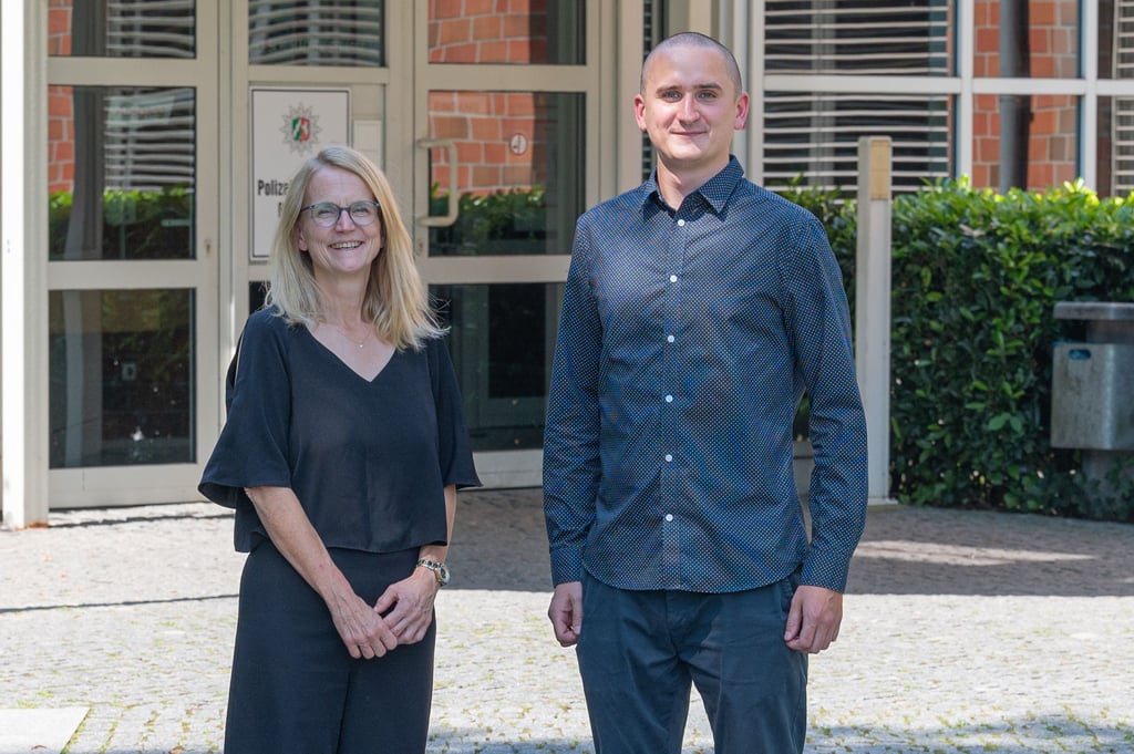 Bünde: Bielefelds Polizeipräsidentin zeichnet Retter von der A30 aus