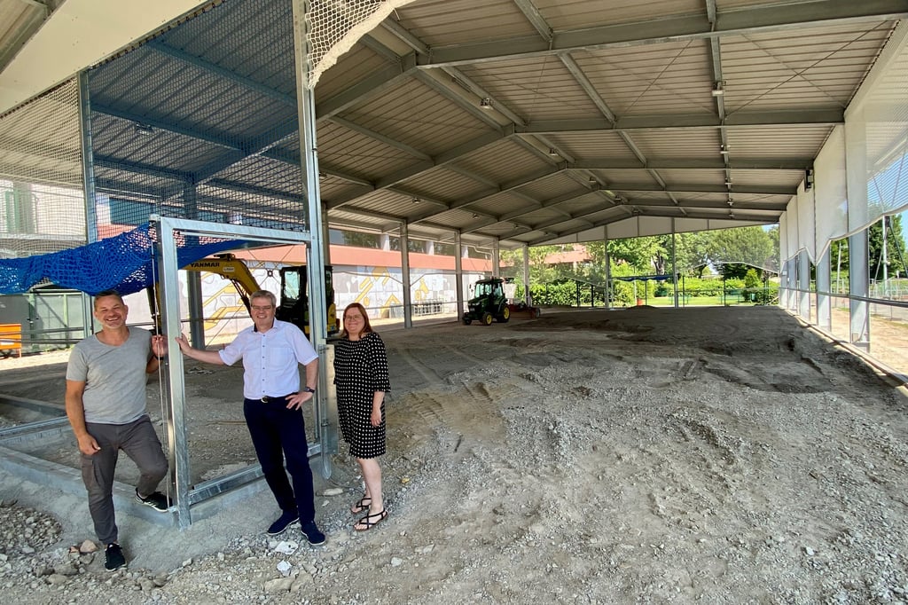 Borchen: Bau der Outdoor-Arena liegt im Zeitplan und ist Ende August ...