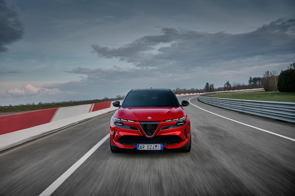 Alfa Romeo Junior Veloce: Kleiner SUV mit großer Leistung