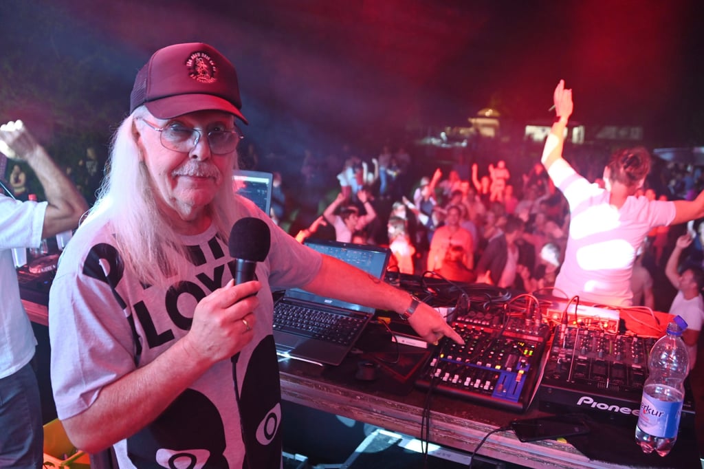 Höxter: Kult-DJ Engelbert Busch legt seit Jahrzehnten auf