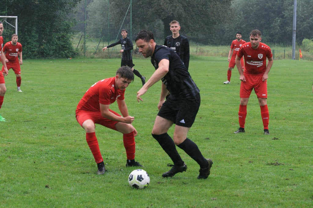 Fußball-B-Liga Höxter 1: VfL Eversen mit dem perfekten Start