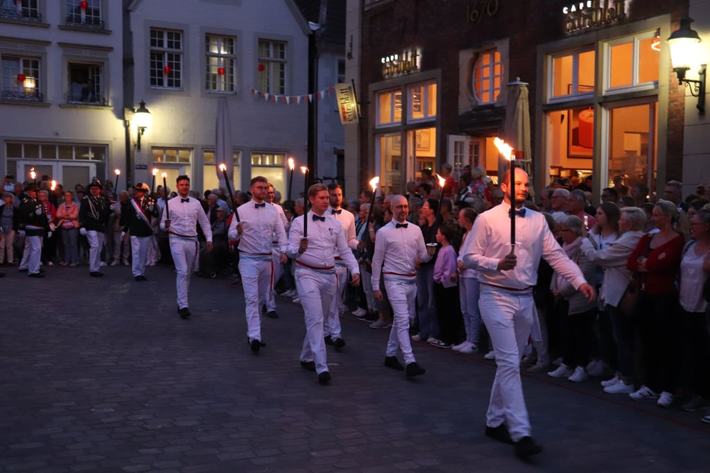 Bürgerschützen in Warendorf: Frank Büscher feiert letzte Höhepunkte ...