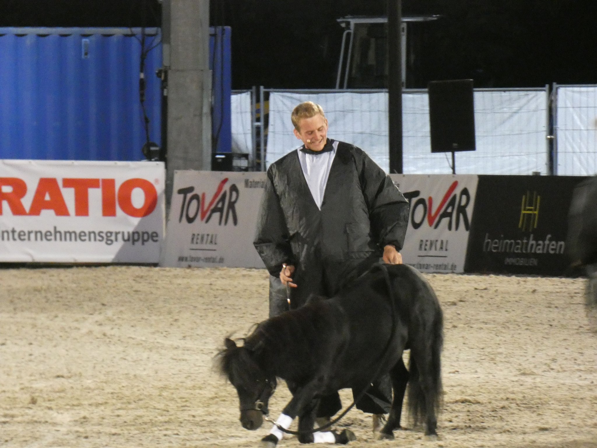 Turnier der Sieger 2024: Showabend mit Influencerin Hella Gabbert