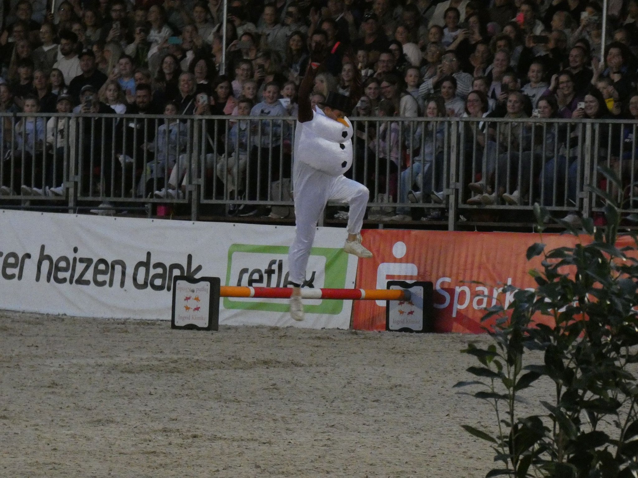 Turnier der Sieger 2024: Showabend mit Influencerin Hella Gabbert