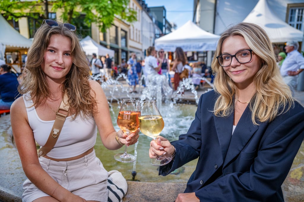 Bielefeld: Der 41. Weinmarkt ist eröffnet