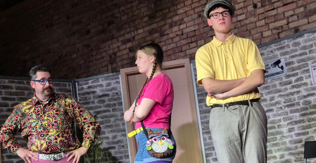 Höxter-Stahle: „Vorhang auf!“ und viel Applaus für Mc TON