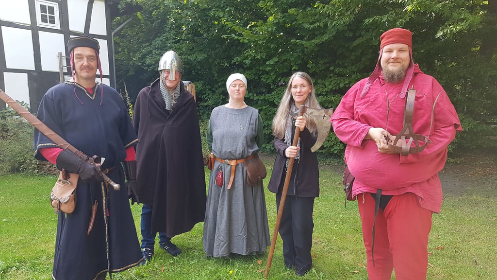 Löhne: Mittelalter-Aktionstag der Corona Historica am Museum