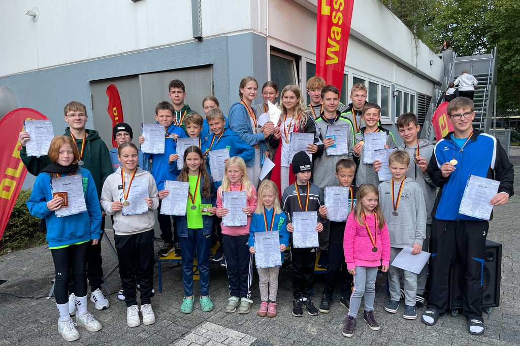 Schloß Holte-Stukenbrock: DLRG Hürth feiert Gesamtsieg