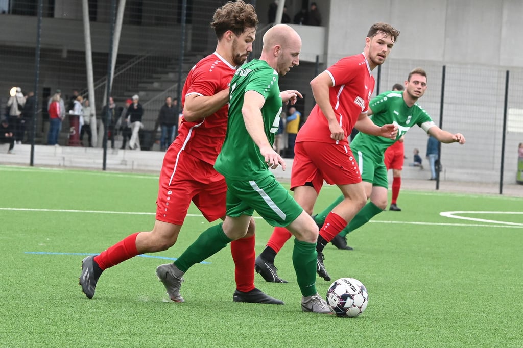 Fußball: Tom Dombrowsky spielt in Bayreuth und in Handorf