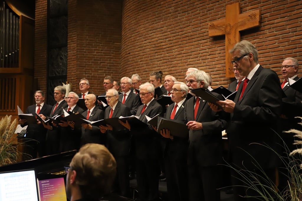 Schloß Holte-Stukenbrock: Männerchor trifft auf Jazz-Hymne