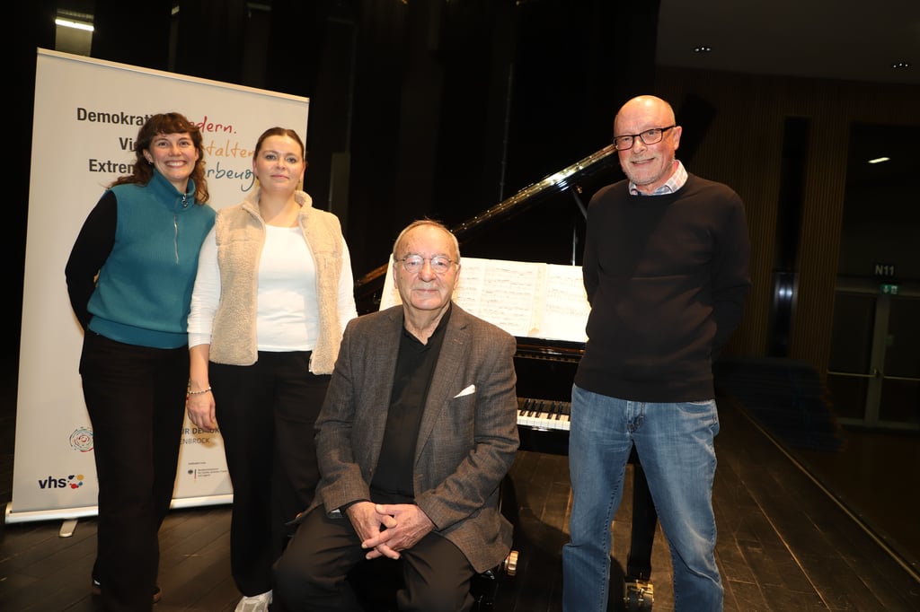 Schloß Holte-Stukenbrock: Hoffnung auf Frieden in Musik gesetzt