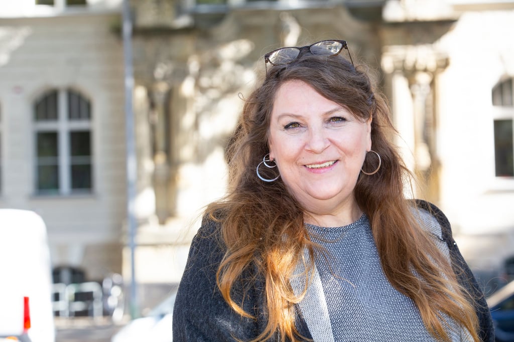 Spendenaktion: Verband hilft, Lesen und Schreiben im Alter nachzuholen