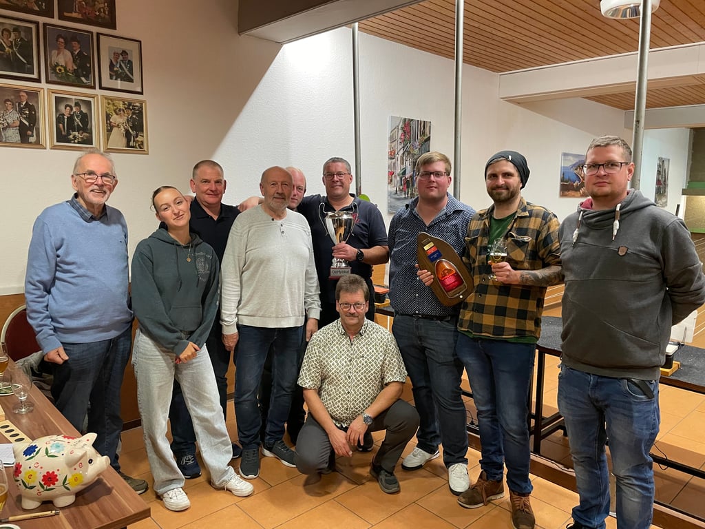 Tengern: Feuerwehr II siegt erneut beim Dorfpokalschießen