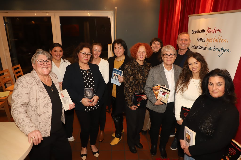 Schloß Holte-Stukenbrock: Schrecken des Krieges und Lichtblick