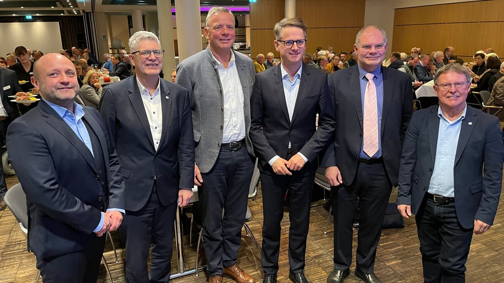 CDU-Generalsekretär Linnemann beim Grünkohlessen in Höxter