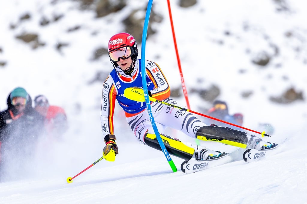 Slalom-Fahrerin Dürr verpasst Podestplatz um 0,03 Sekunden
