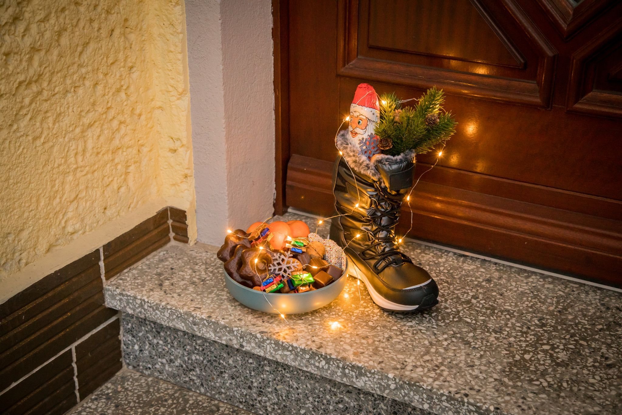 Strahlende Nikolaus-Stiefel: So werden Ihre Schuhe sauber