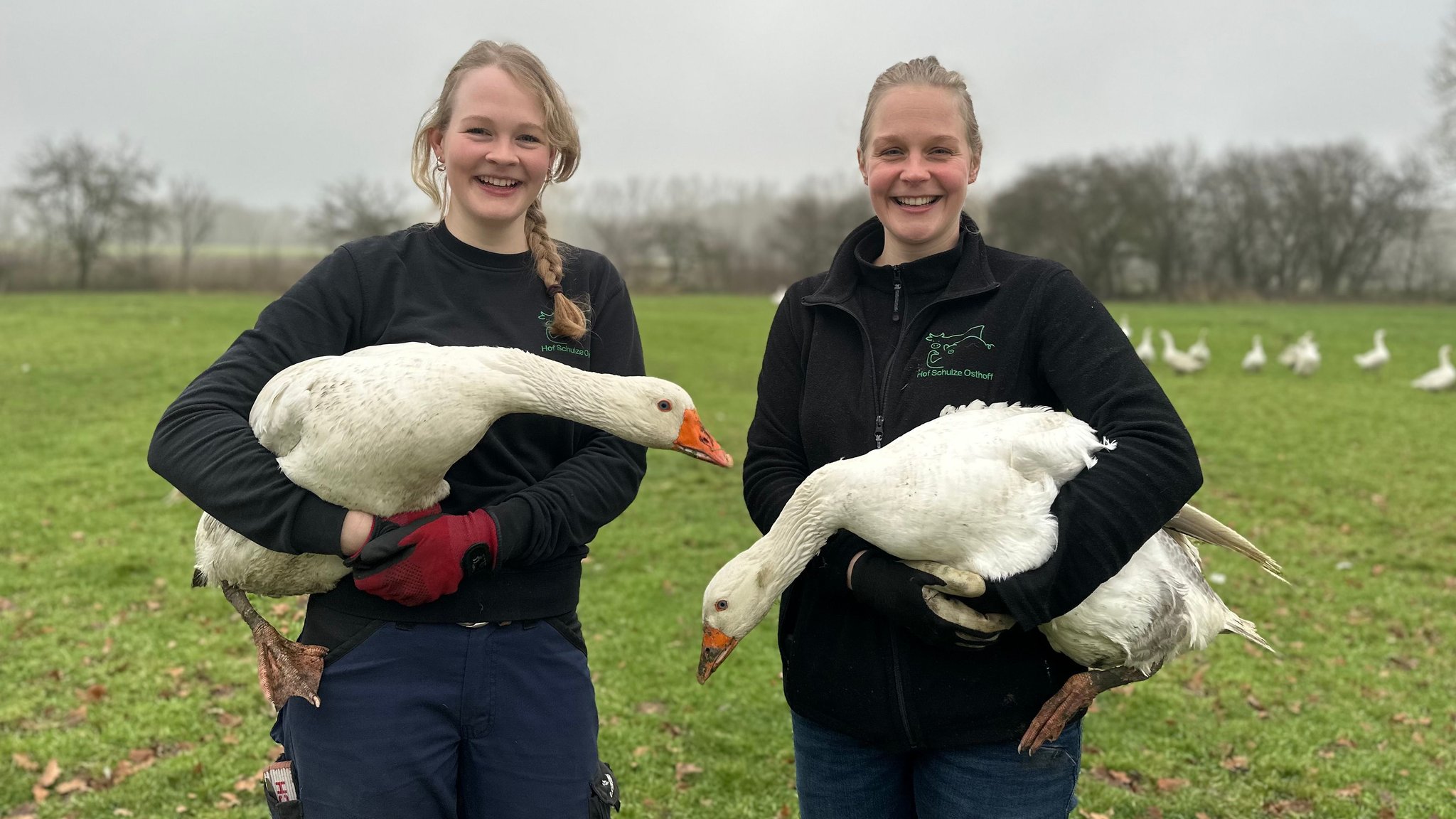 Weihnachtsgänse und Co.: Schwestern führen traditionsreichen Bauernhof