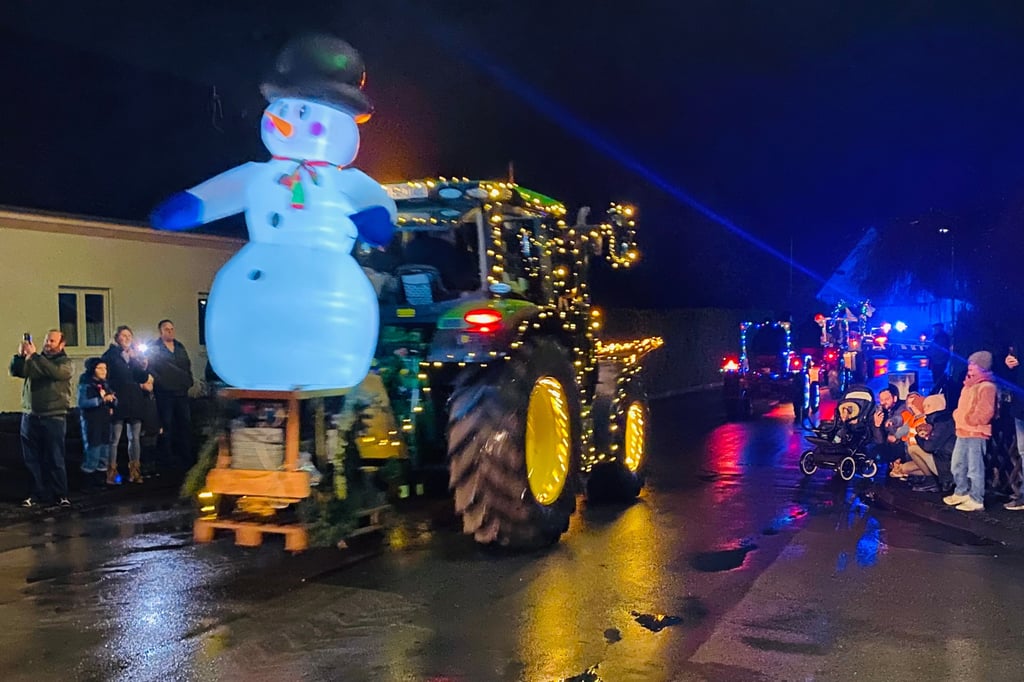 Halle: Lichterfahrt der Landwirte durch Bokel und Hörste