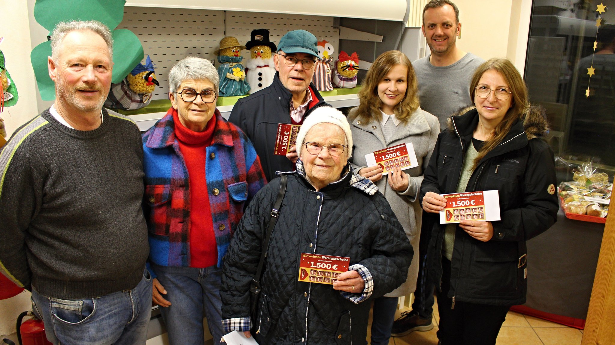 Nieheimer Weihnachtsgewinnspiel belohnt Kundentreue
